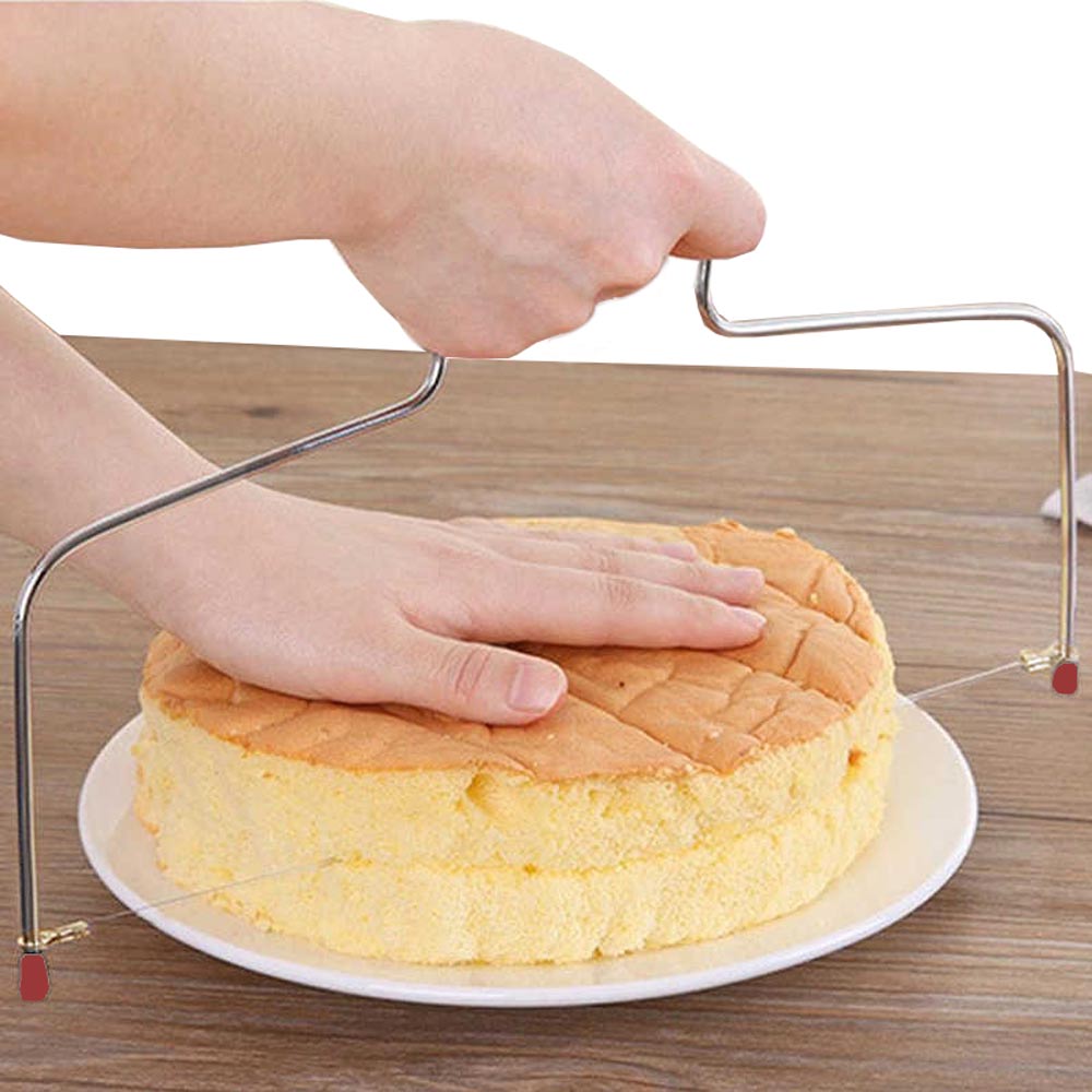 coupe-gateau en métal